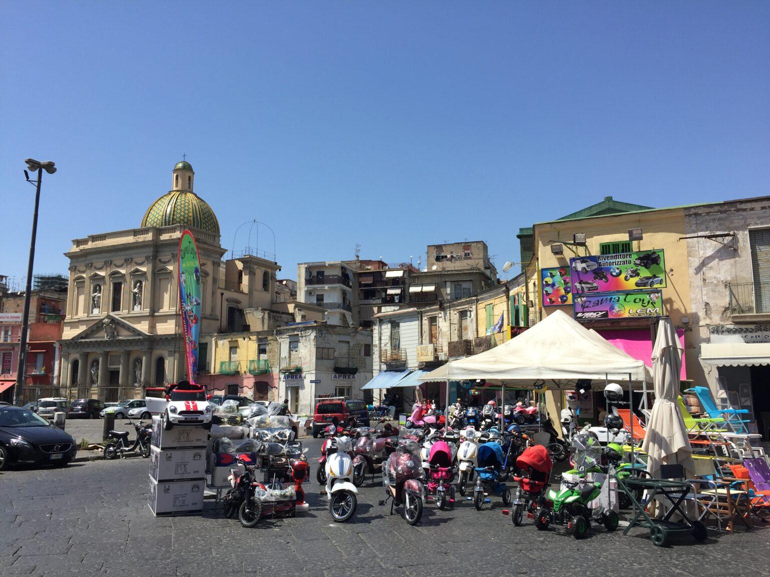 Piazza Garibaldi, Napoli da scoprire